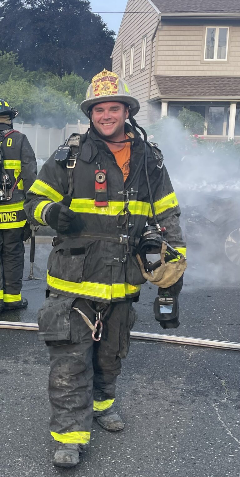 Chiefs and Officers - Point Lookout Lido Fire